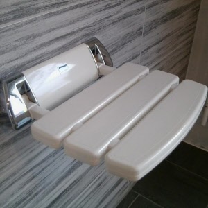 Duschsitz Duschklappsitz für Bad und Dusche